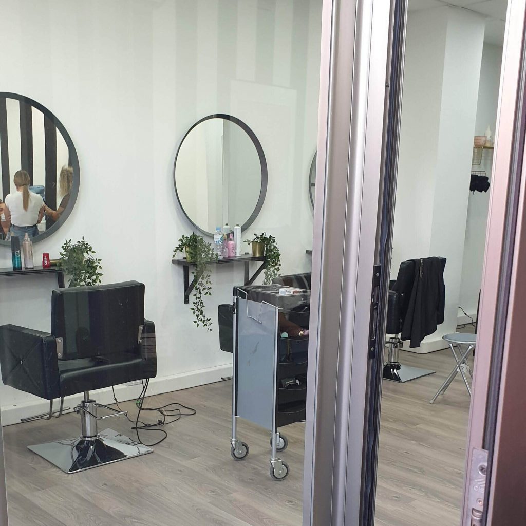 7 Steps to a Successful Peluquería Trip (Getting a Haircut in Spain ...