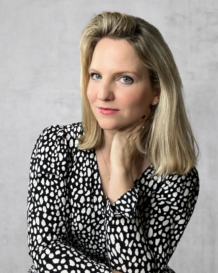 Embracing Your Empowered Expat Woman – Sincerely, Spain